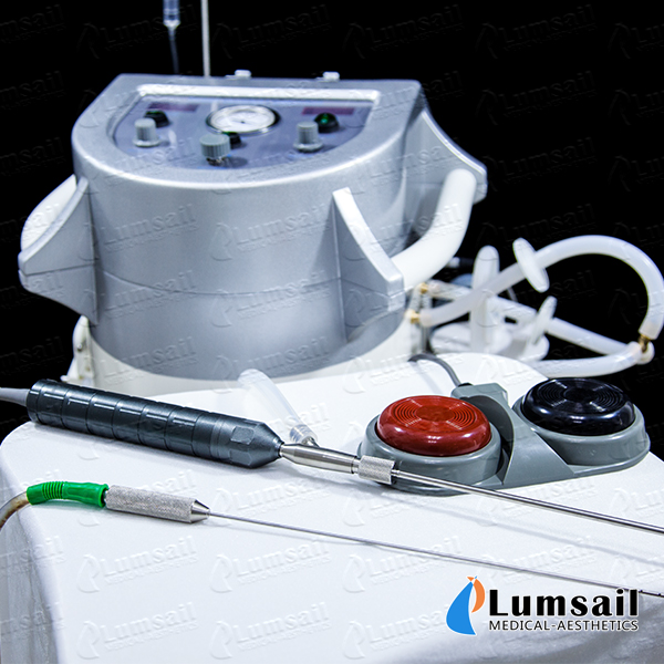 Surgeon Use PAL Assisted Vaser Liposuction Machine for Body Slimming